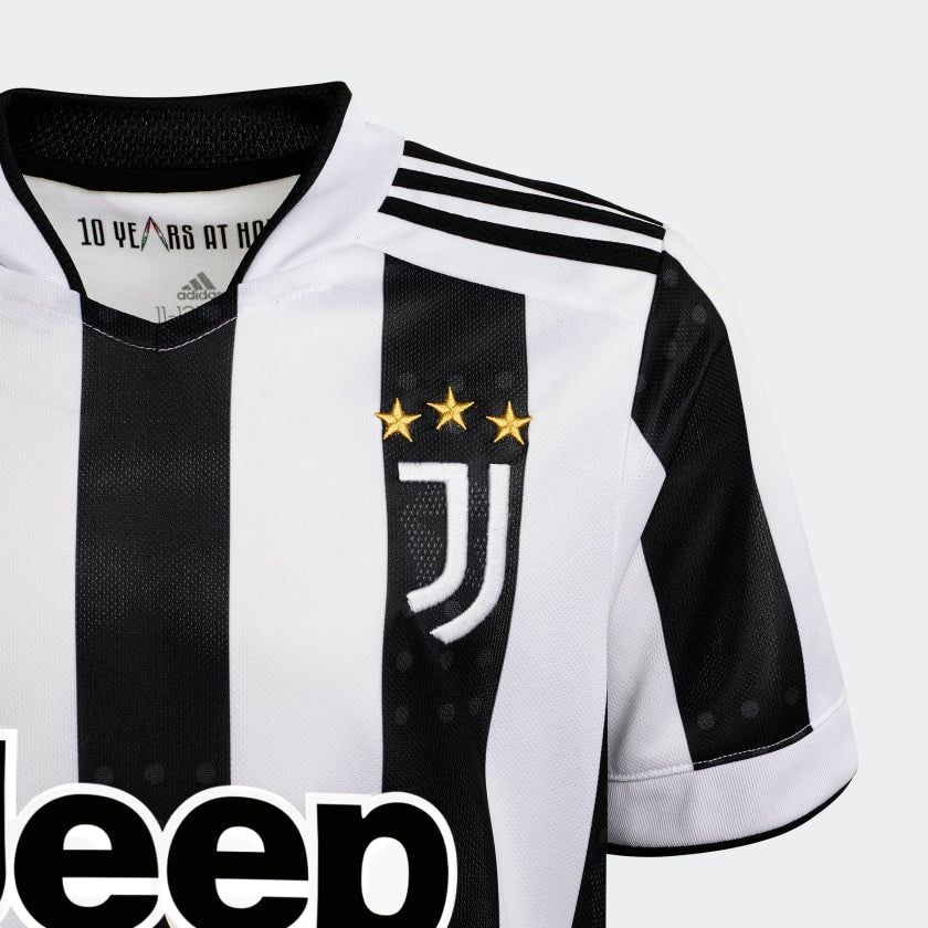 adidas Cristiano Ronaldo 2021-22 Juventus Replica Home Jersey - MENS ...
